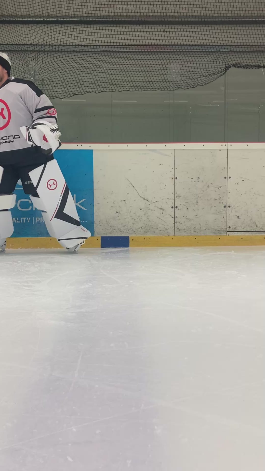 Maxond Heretic goalie pads